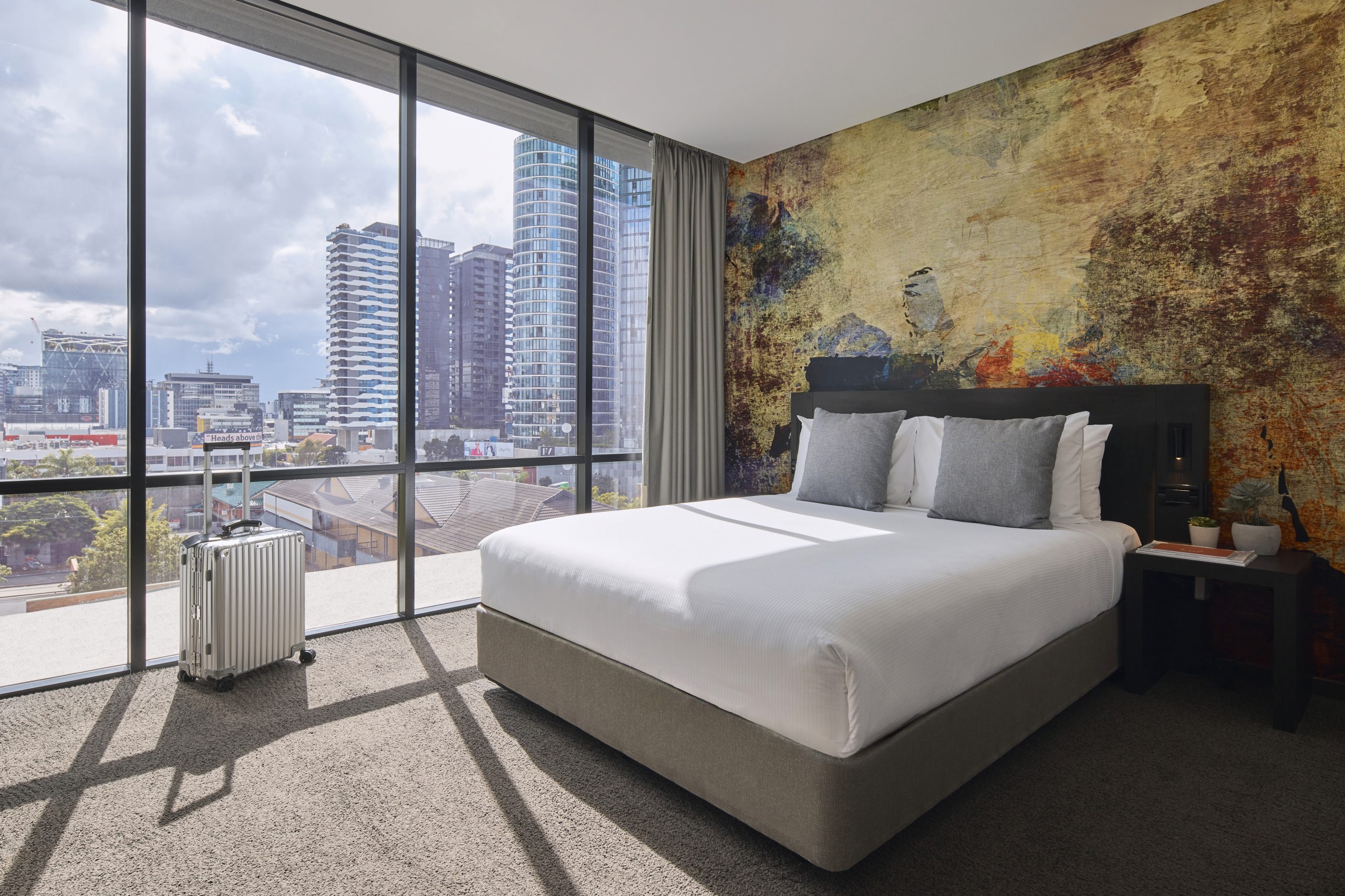 Kennigo Vista Queen Room - Kennigo Hotel Brisbane